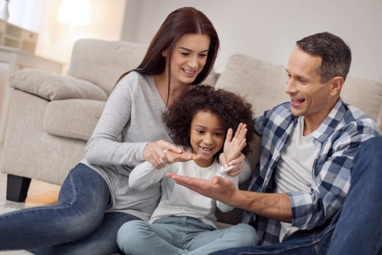 Adoption im Inland: Ablauf, Hilfe und Infos für Eltern